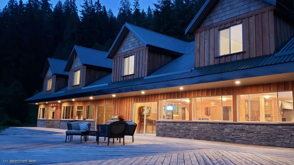 Quintessential Off-Grid Canadian Lakefront Retreat with Stunning ...